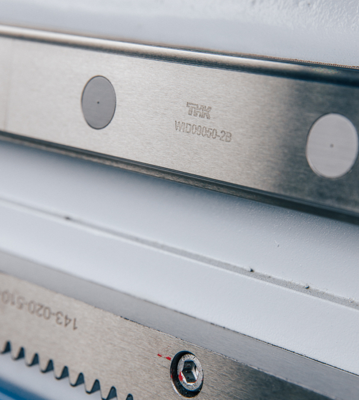 Пятиосевой обрабатывающий центр с ЧПУ EXCITECH ATLAS - купить по доступным ценам с доставкой по ...