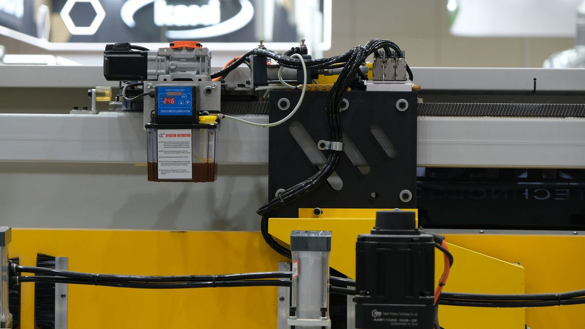 Форматно-раскроечный центр с ЧПУ EXCITECH EP 290 - купить по доступным ценам с доставкой по ...